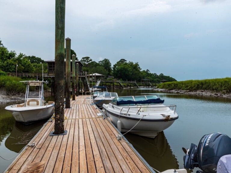 5 Signs You Need Floating Dock Repair